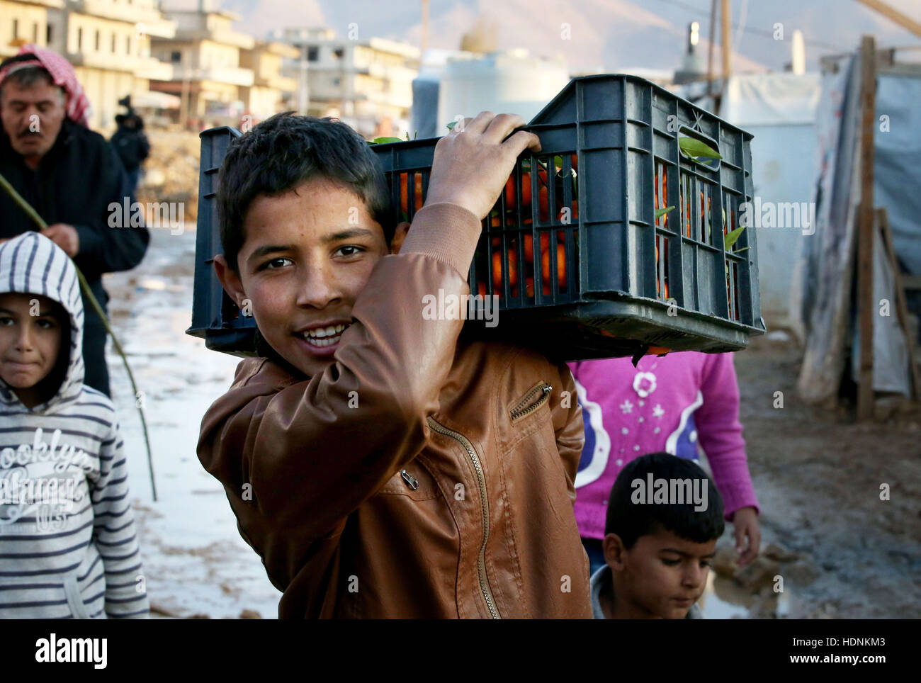 Refugee camp lebanon border hi-res stock photography and images - Alamy