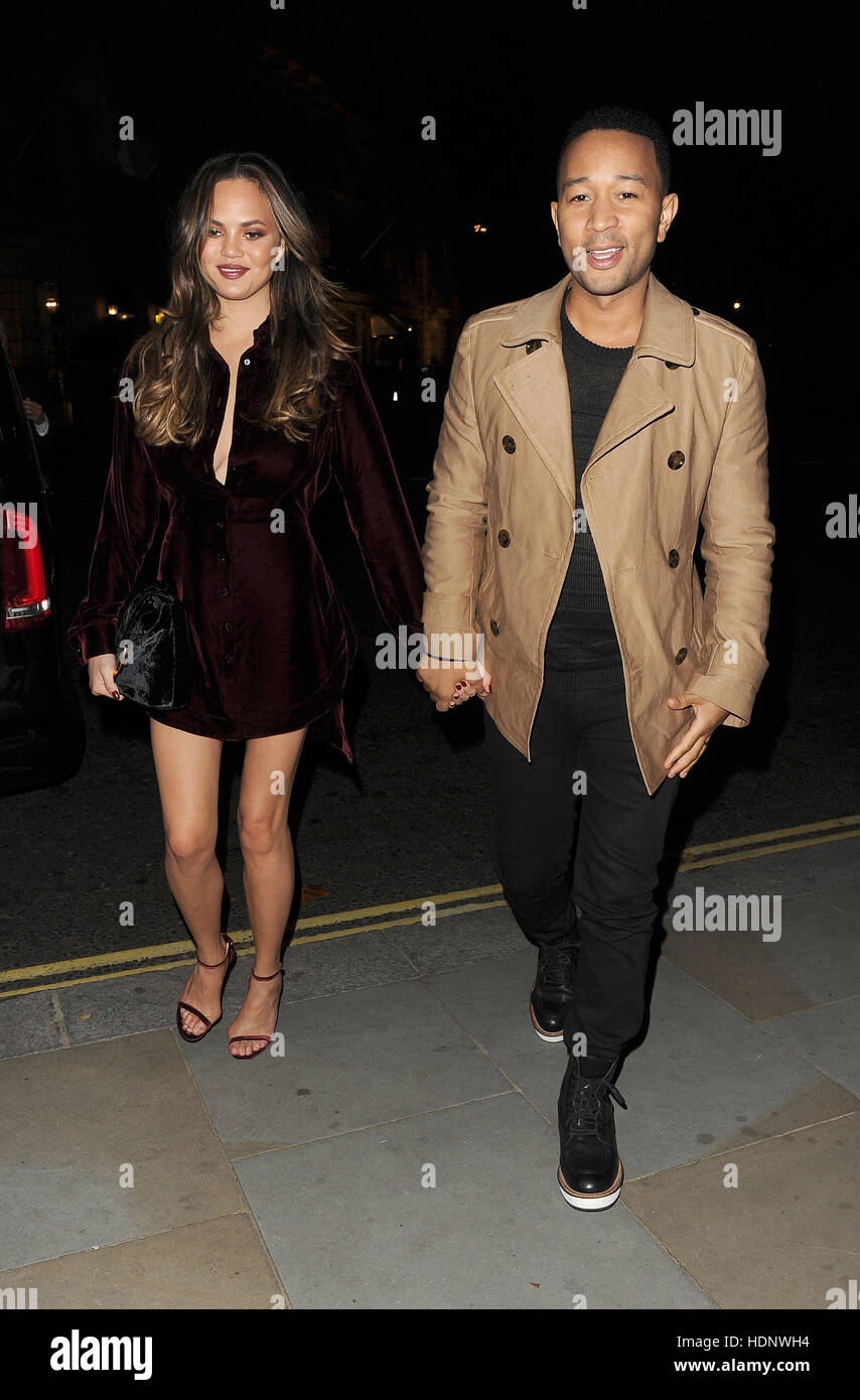 John Legend and his wife Chrissy Teigen arrive back at their hotel ...