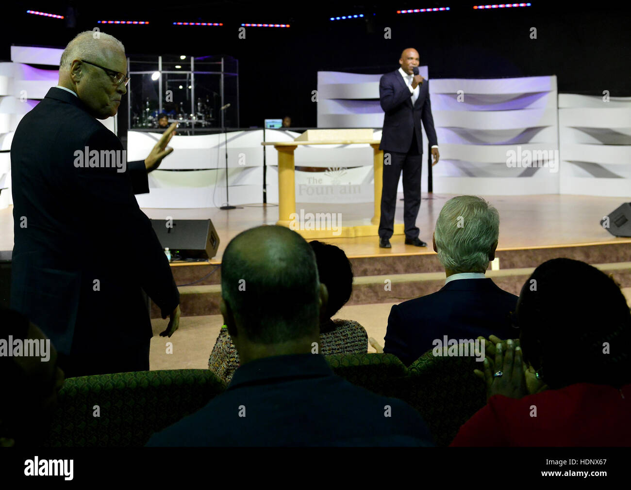 Bill Clinton, former U.S. President, speaking at the Fountain of New ...