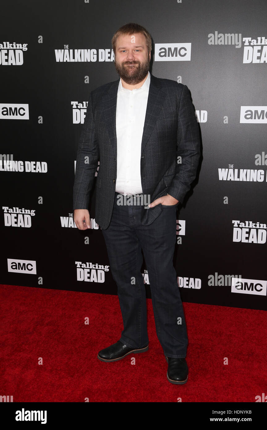 AMC Presents Live, 90-Minute Special Edition Of 'Talking Dead ...