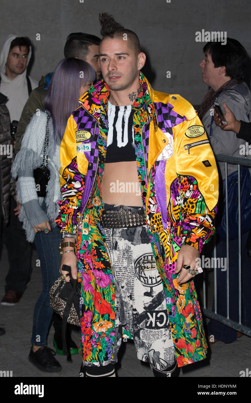 Cole Whittle arriving at the Radio 1 Studios Featuring: Cole Whittle ...