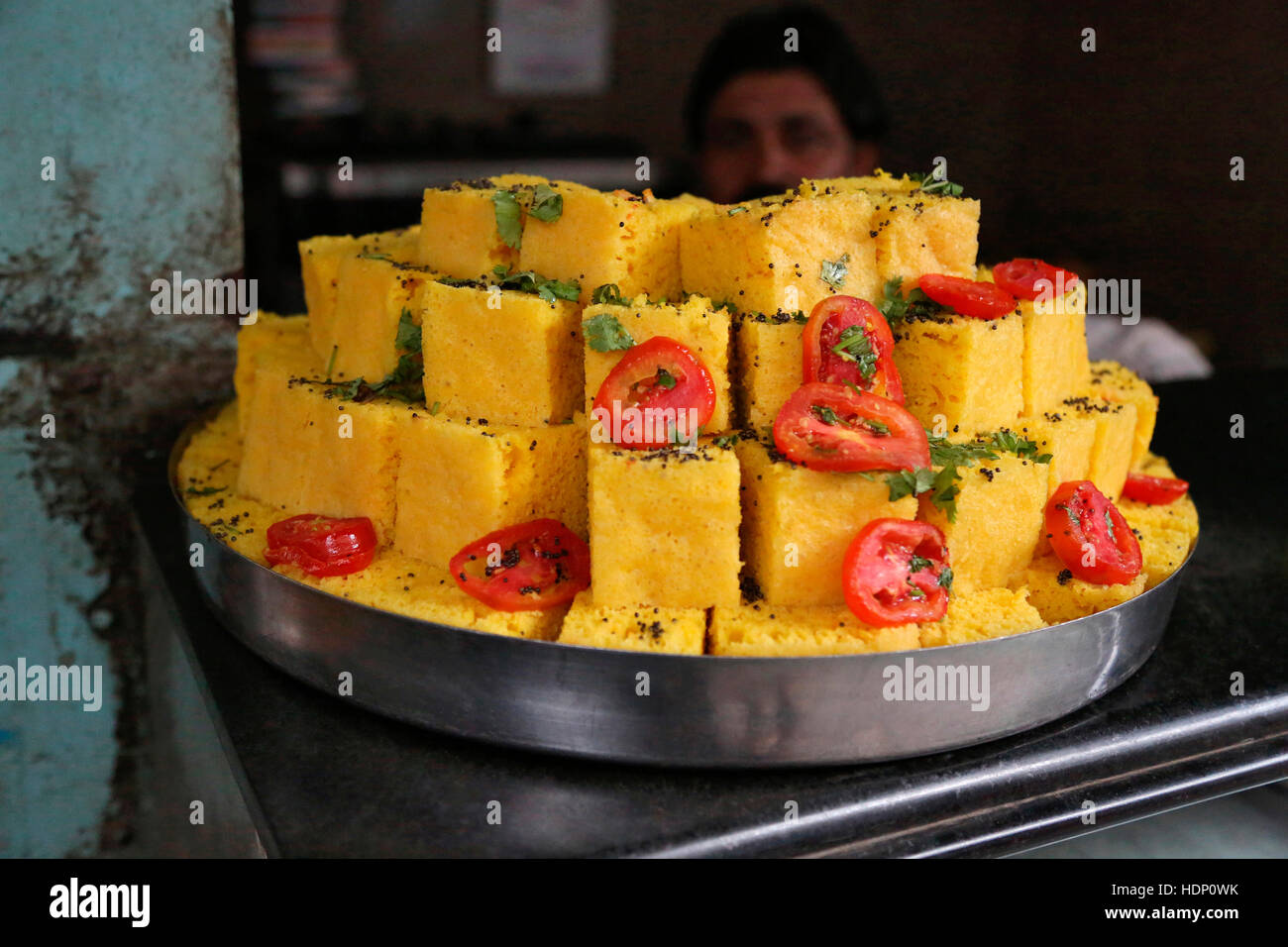 Indian spicy dhokla hi-res stock photography and images - Alamy