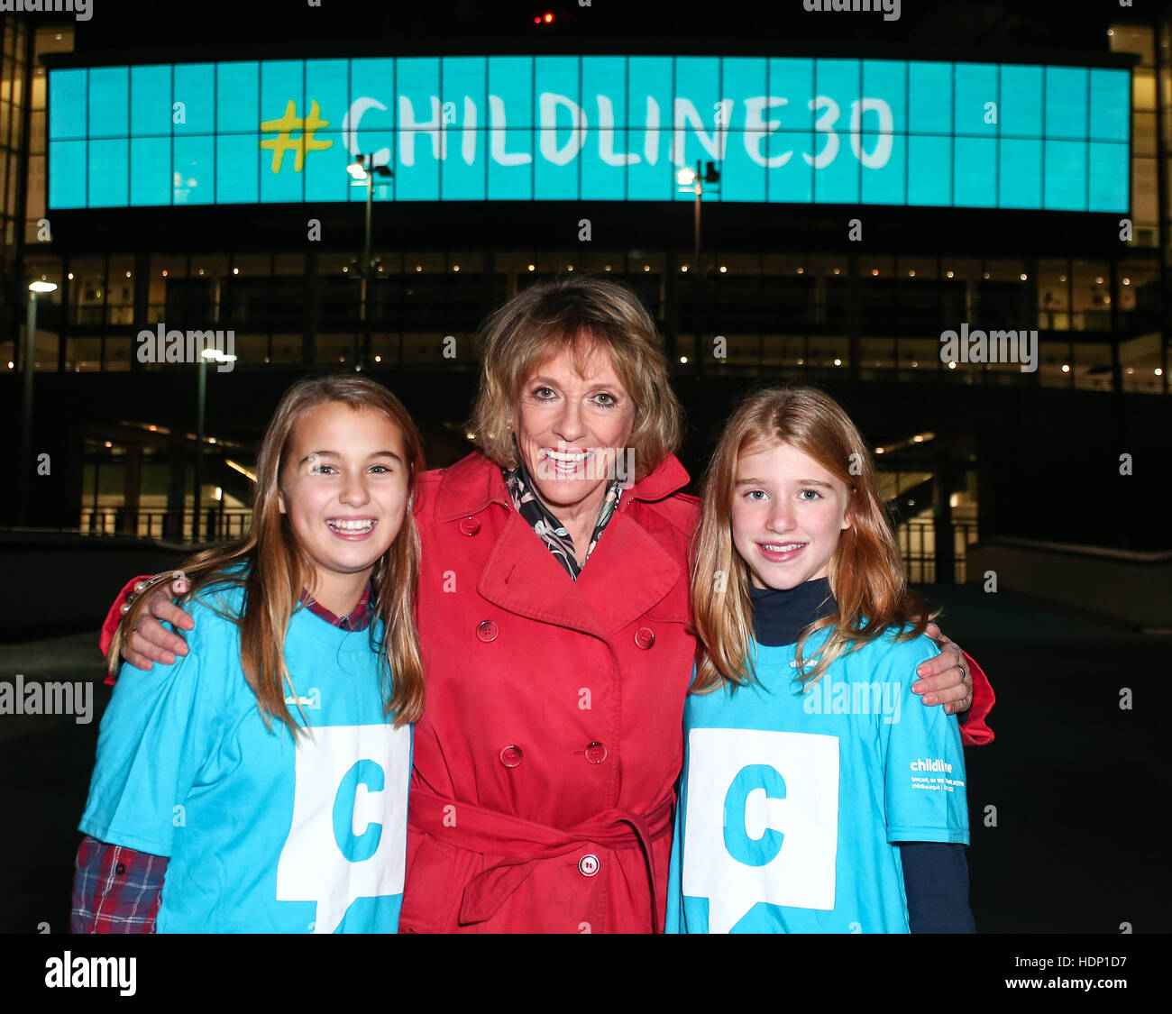 Esther Rantzen and some volunteers celebrate the 30th anniversary of ...