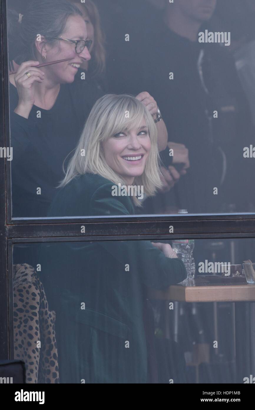 Sandra Bullock and Cate Blanchett on the set of 'Ocean's Eight ...