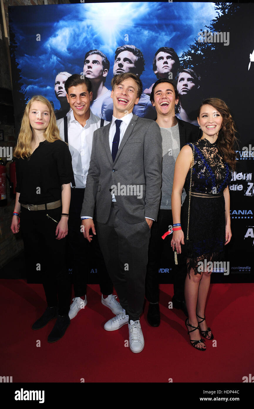 Timmi trinks hi-res stock photography and images - Alamy