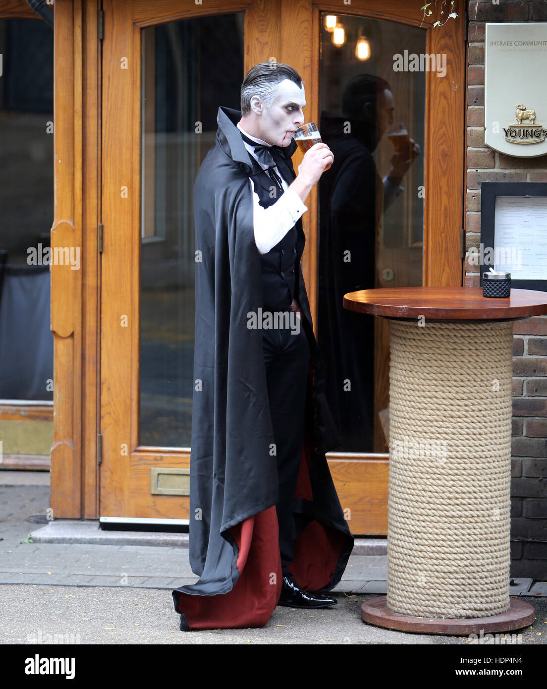 Adult Count Dracula Costume