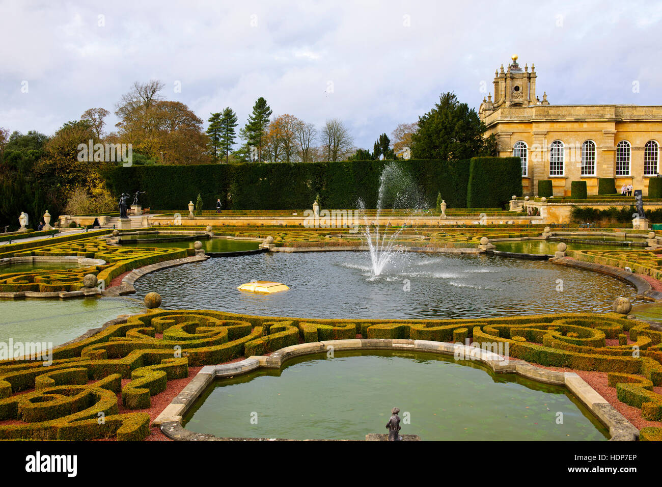 Palace Of Blenheim Formal Gardens – GXRAJM