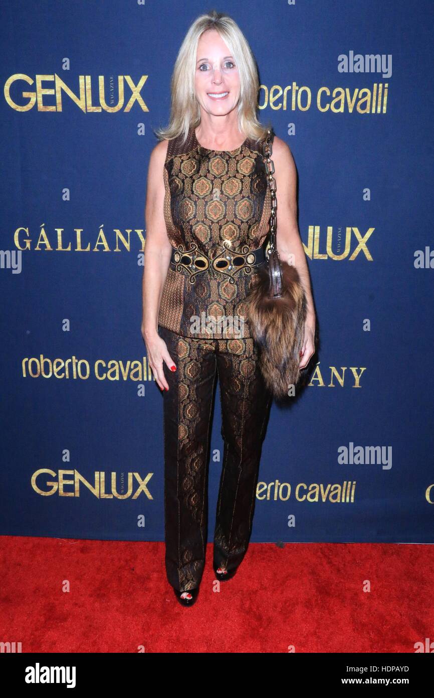 Genlux Issue Release Party hosted by Paula Patton - Arrivals Featuring ...