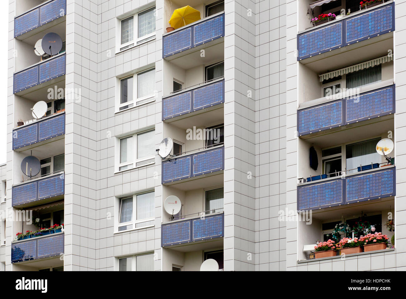 Germany, Cologne, solar energy housing estate in Cologne-Bocklemuend ...