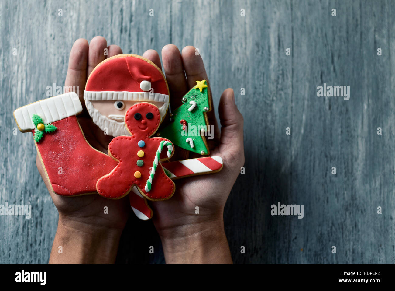 Giving cookies hi-res stock photography and images - Alamy
