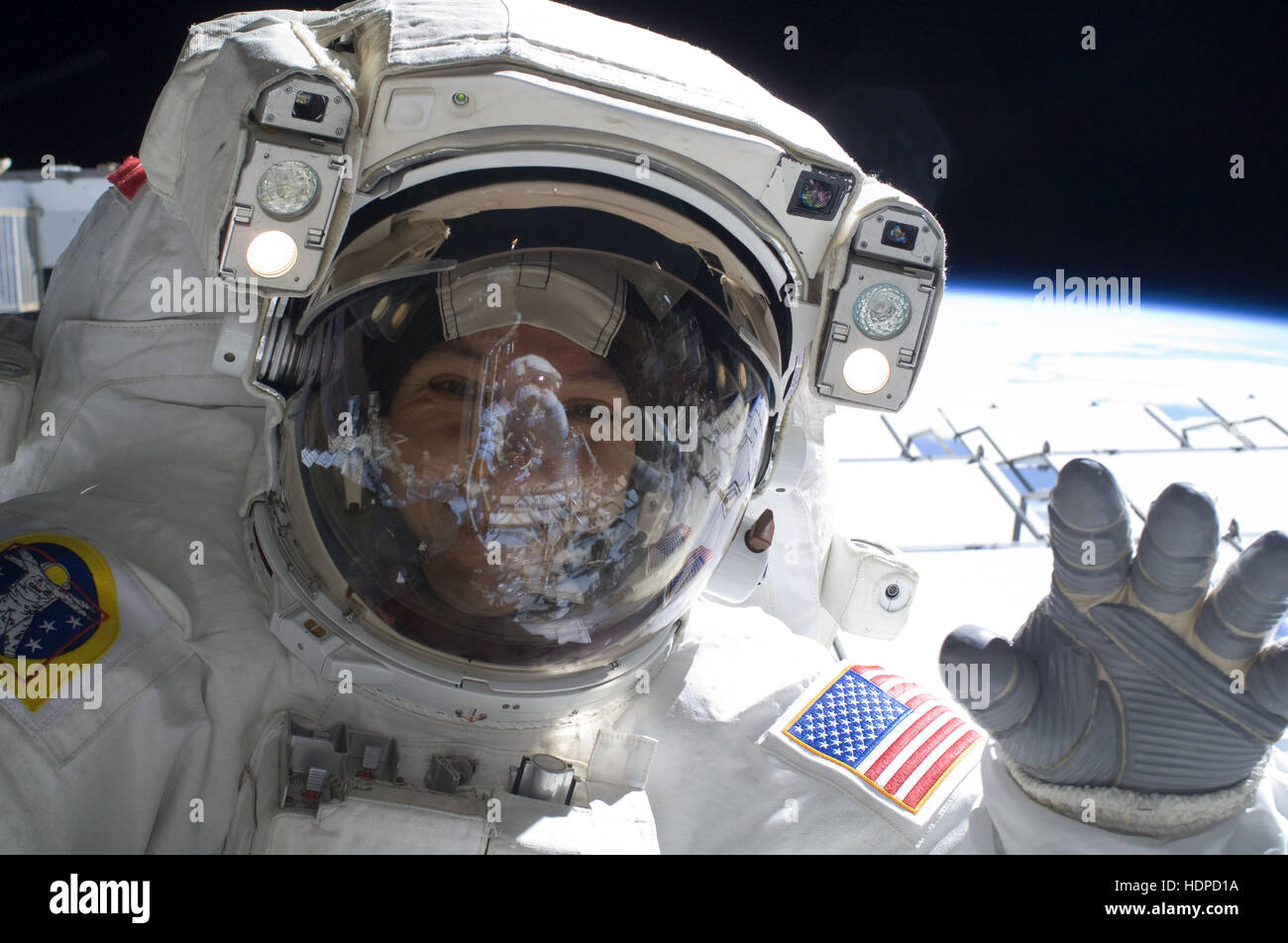 Sts 129 crew hi-res stock photography and images - Alamy
