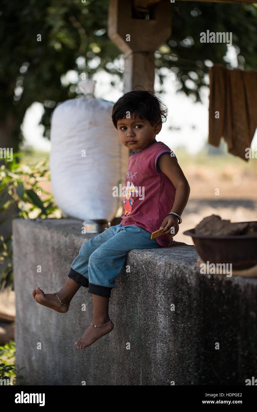 Agriculture india children hi-res stock photography and images - Alamy