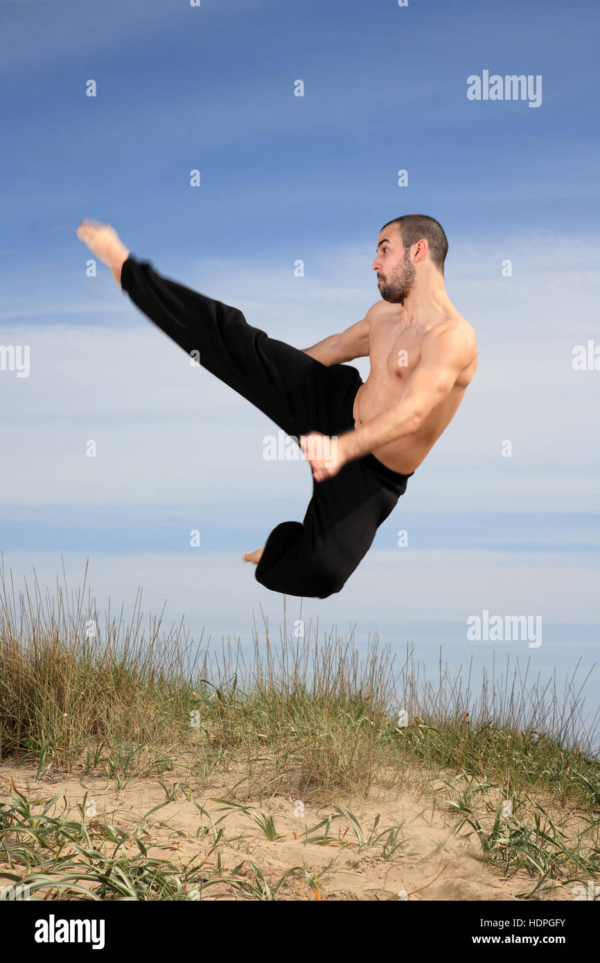 Male fighter hi-res stock photography and images - Alamy