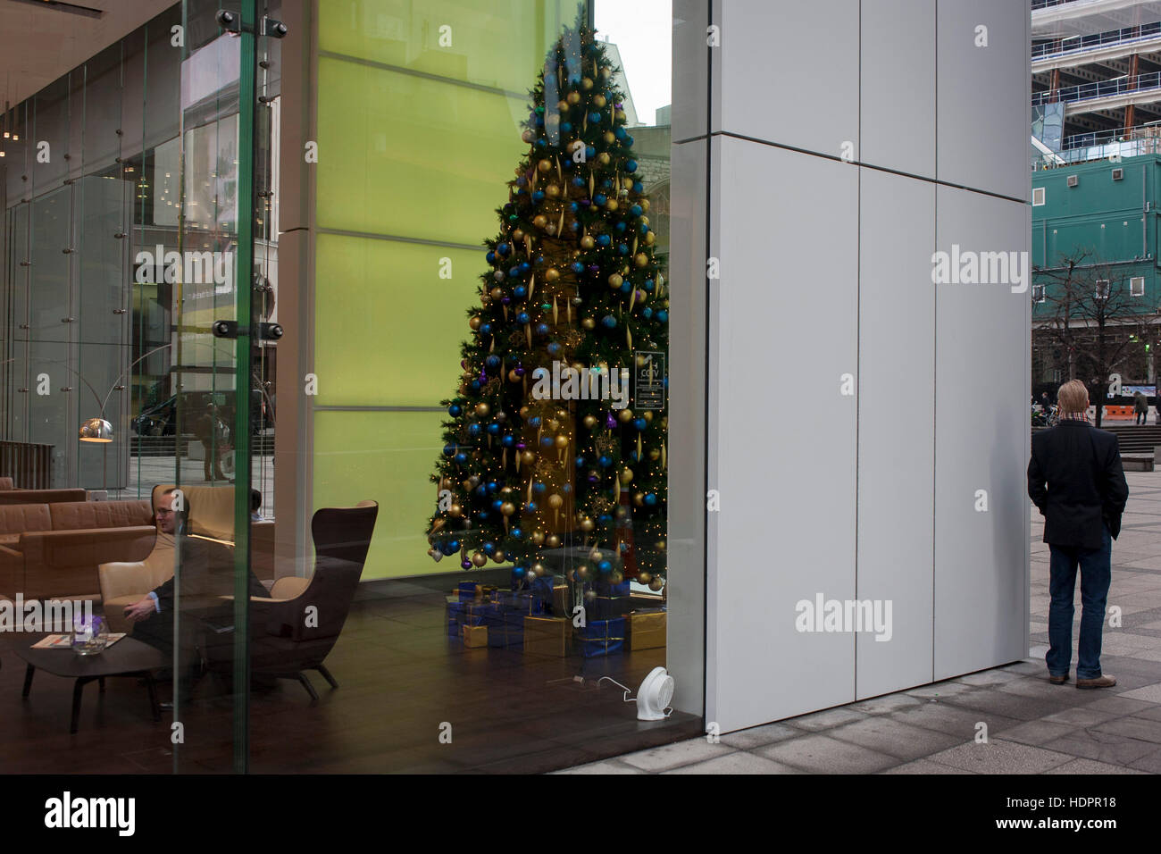 Aviva office offices exterior hi-res stock photography and images - Alamy
