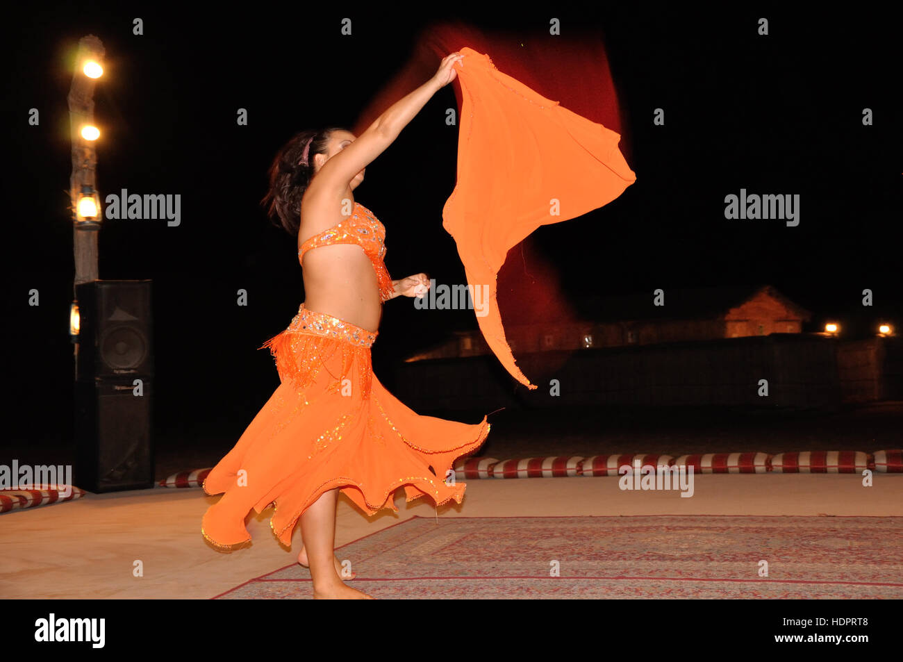 Belly dancer hi-res stock photography and images - Alamy