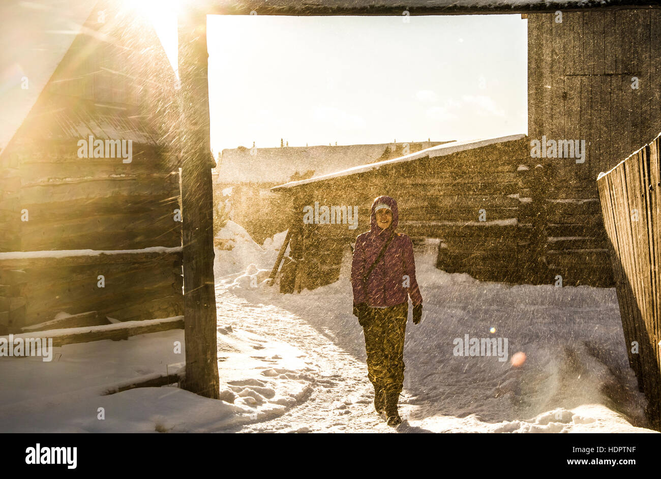 Walking along in the wind hi-res stock photography and images - Alamy