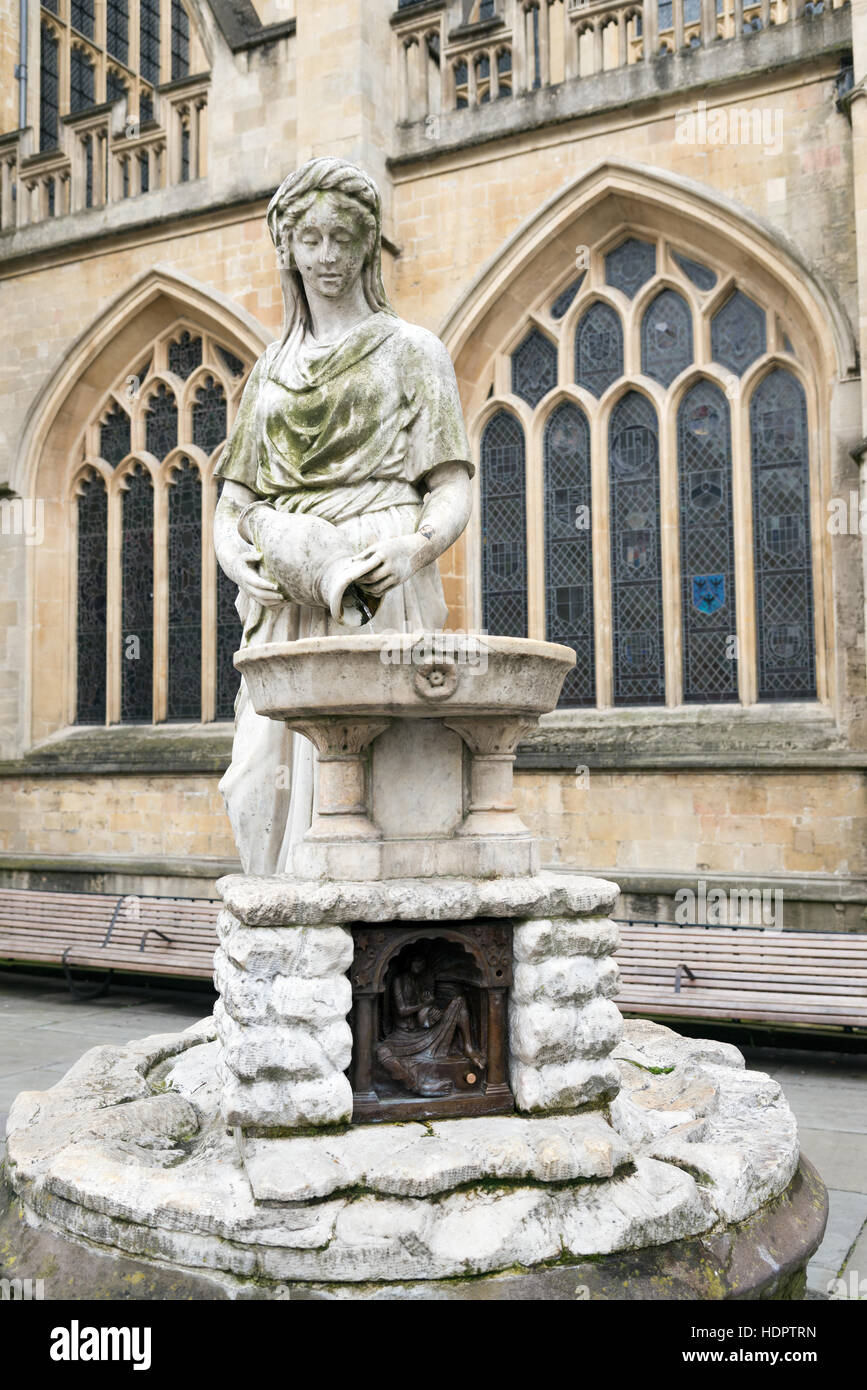 Fountain abbey england hi-res stock photography and images - Alamy