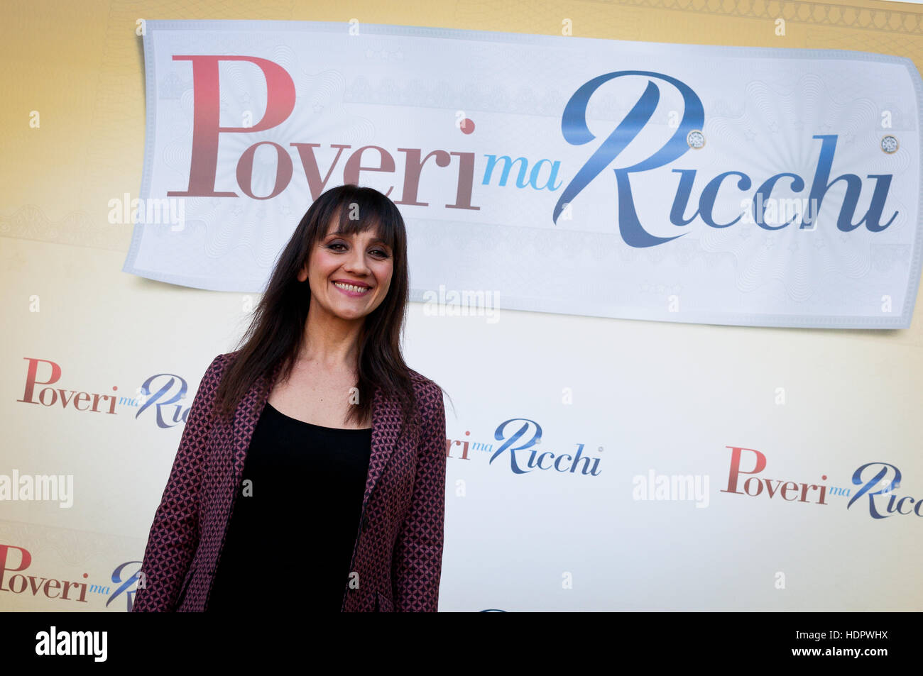 Roma, Italy. 12th Dec, 2016. Lucia Ocone attend a photocall for "Poveri ...