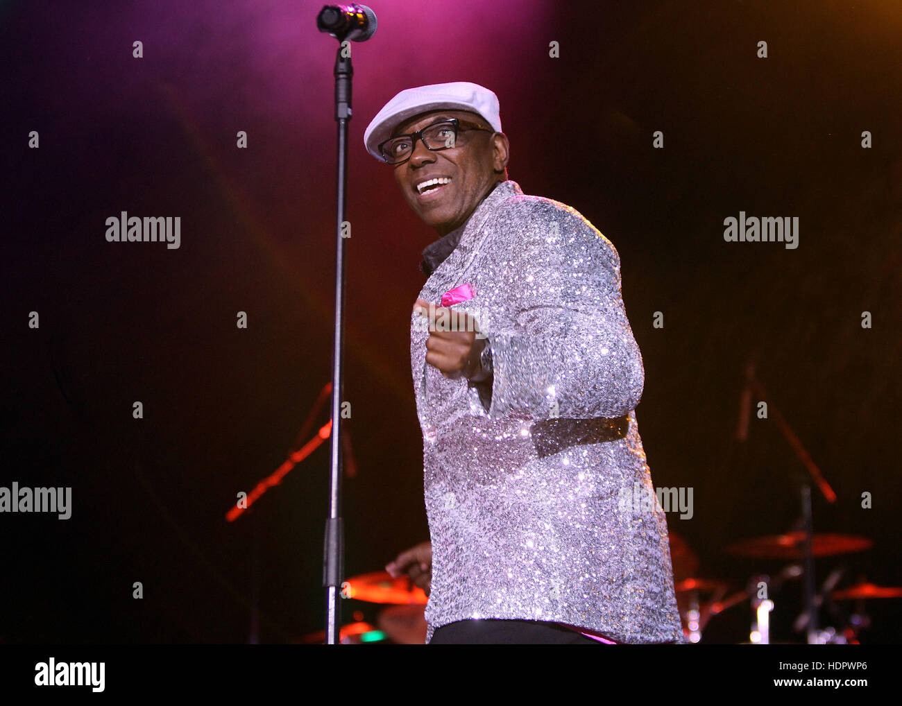The temptations band hi-res stock photography and images - Alamy