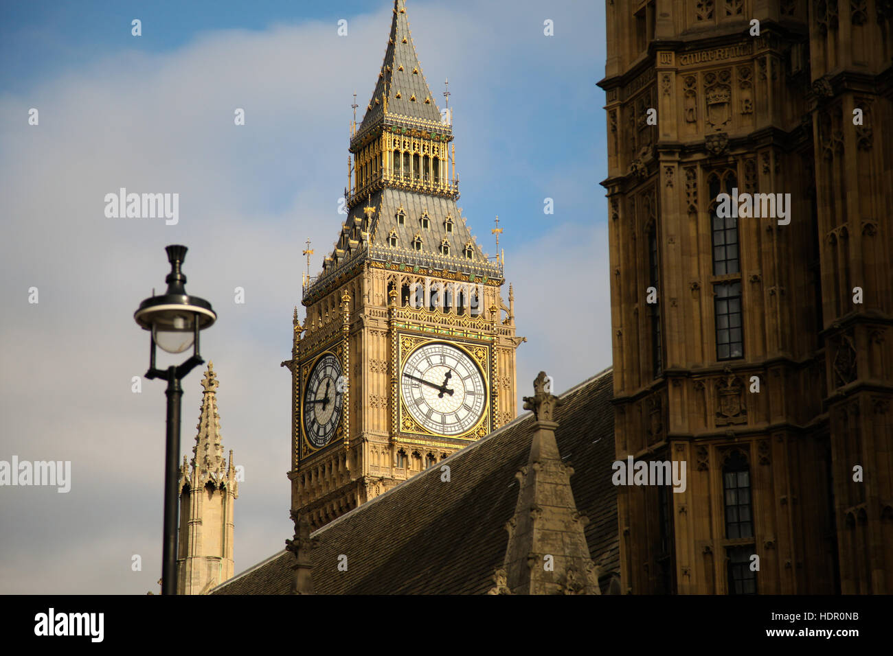 On Sunday, 30 October at 2am, the UK will revert to Greenwich Mean Time ...