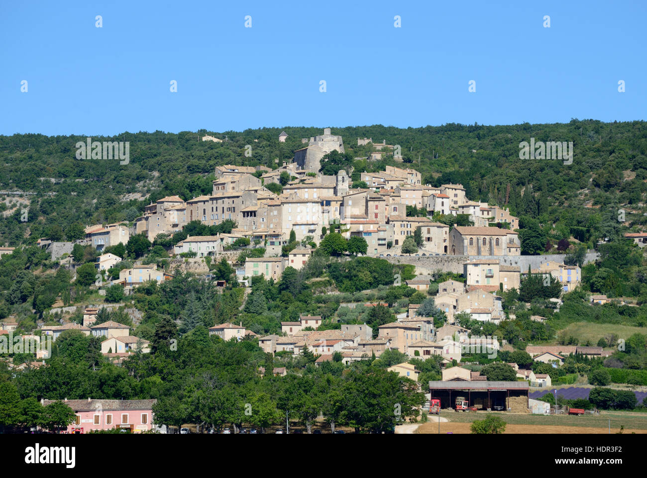 Simiane la rotonde village hi-res stock photography and images - Alamy