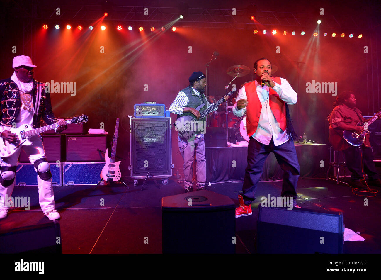 Inner Circle performing at the 16th Annual Footy's Bubbles and Bones ...