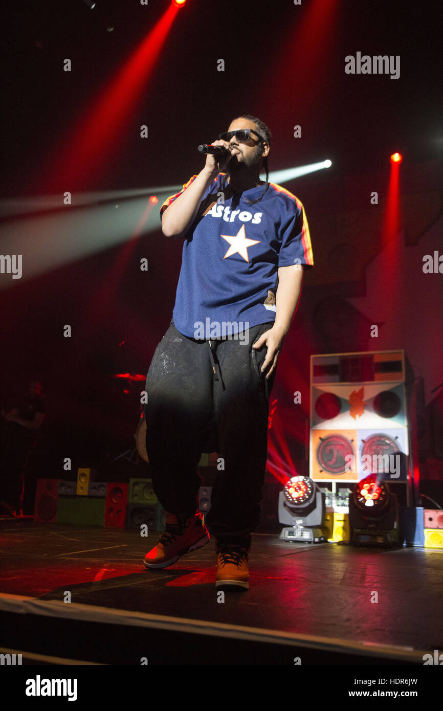 Samy Deluxe at MEHR! Theatre Featuring: Samy Deluxe Where: Hamburg ...