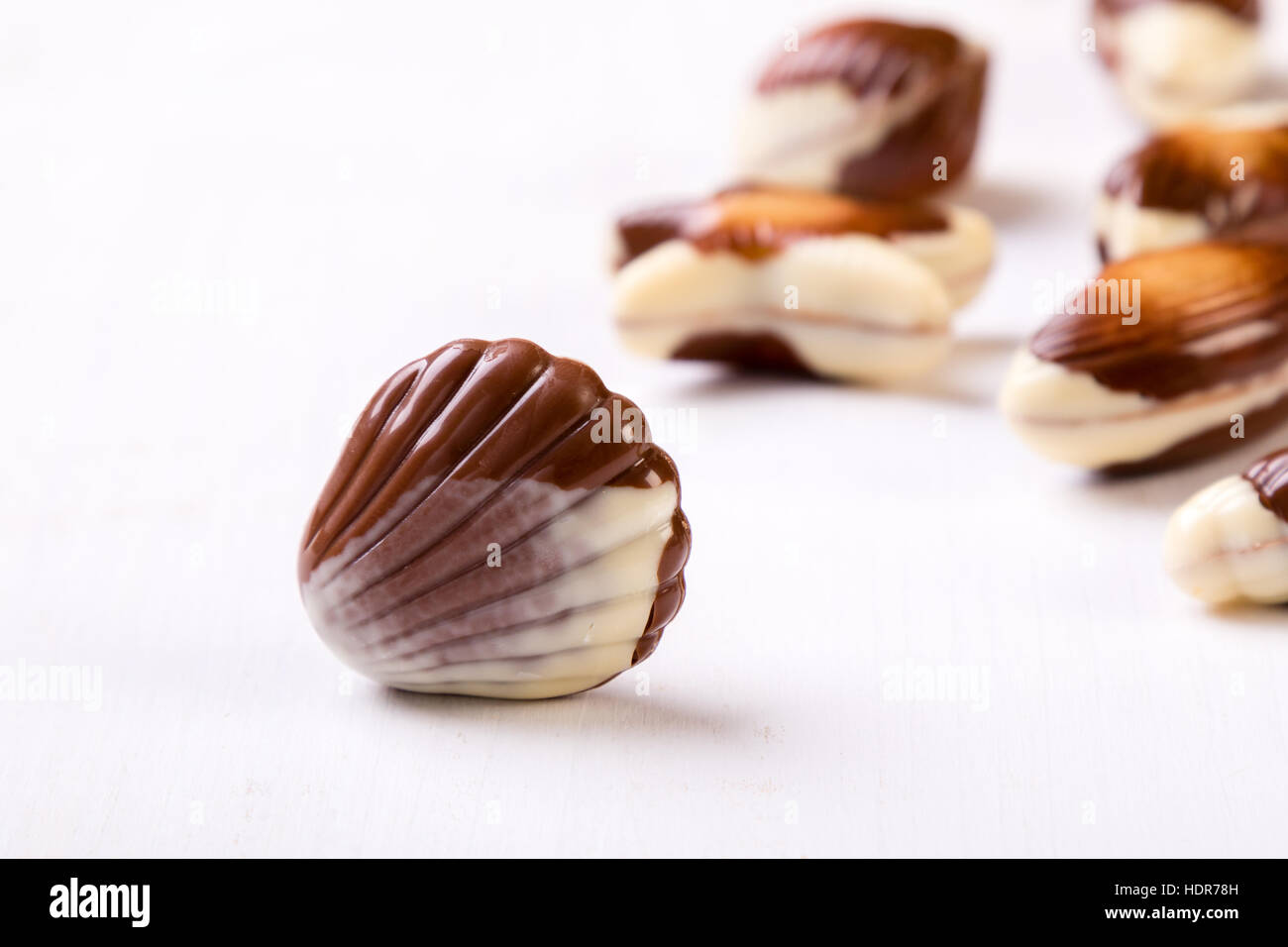 Belgian chocolate seashells hi-res stock photography and images - Alamy