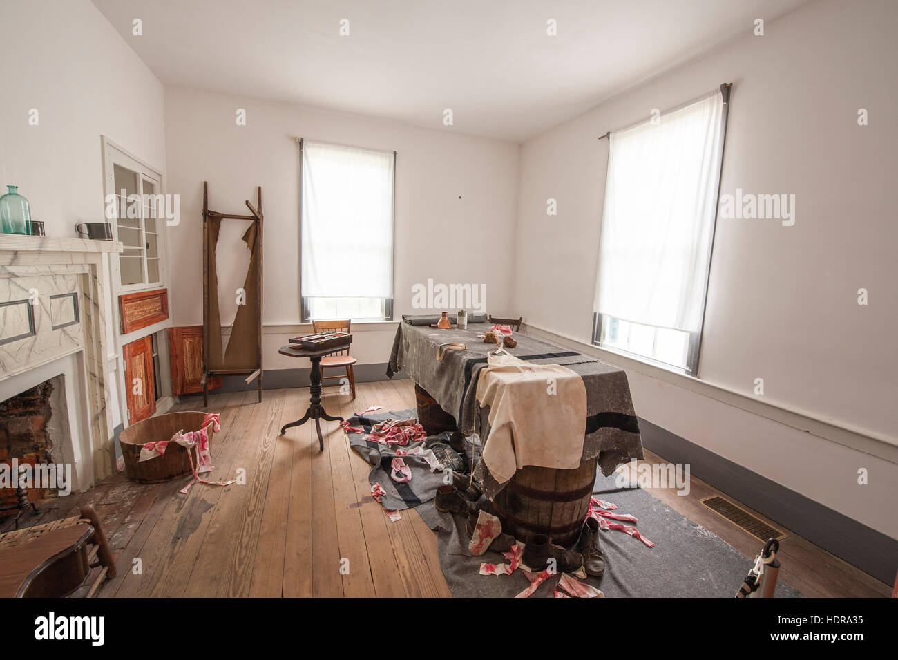 Battlefield hospital hi-res stock photography and images - Alamy