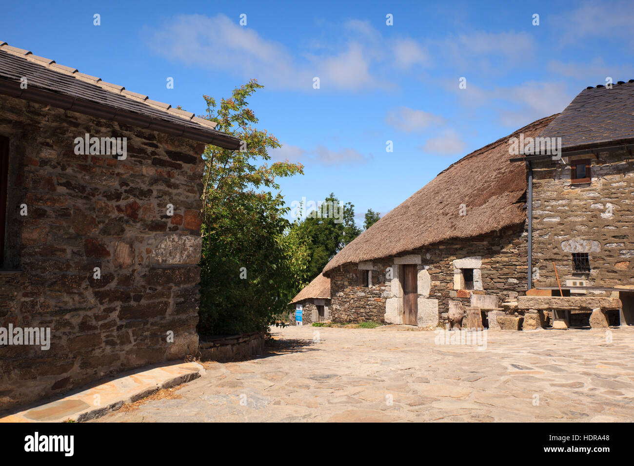 The palloza, also known as pallouza or pallaza, is a traditional ...