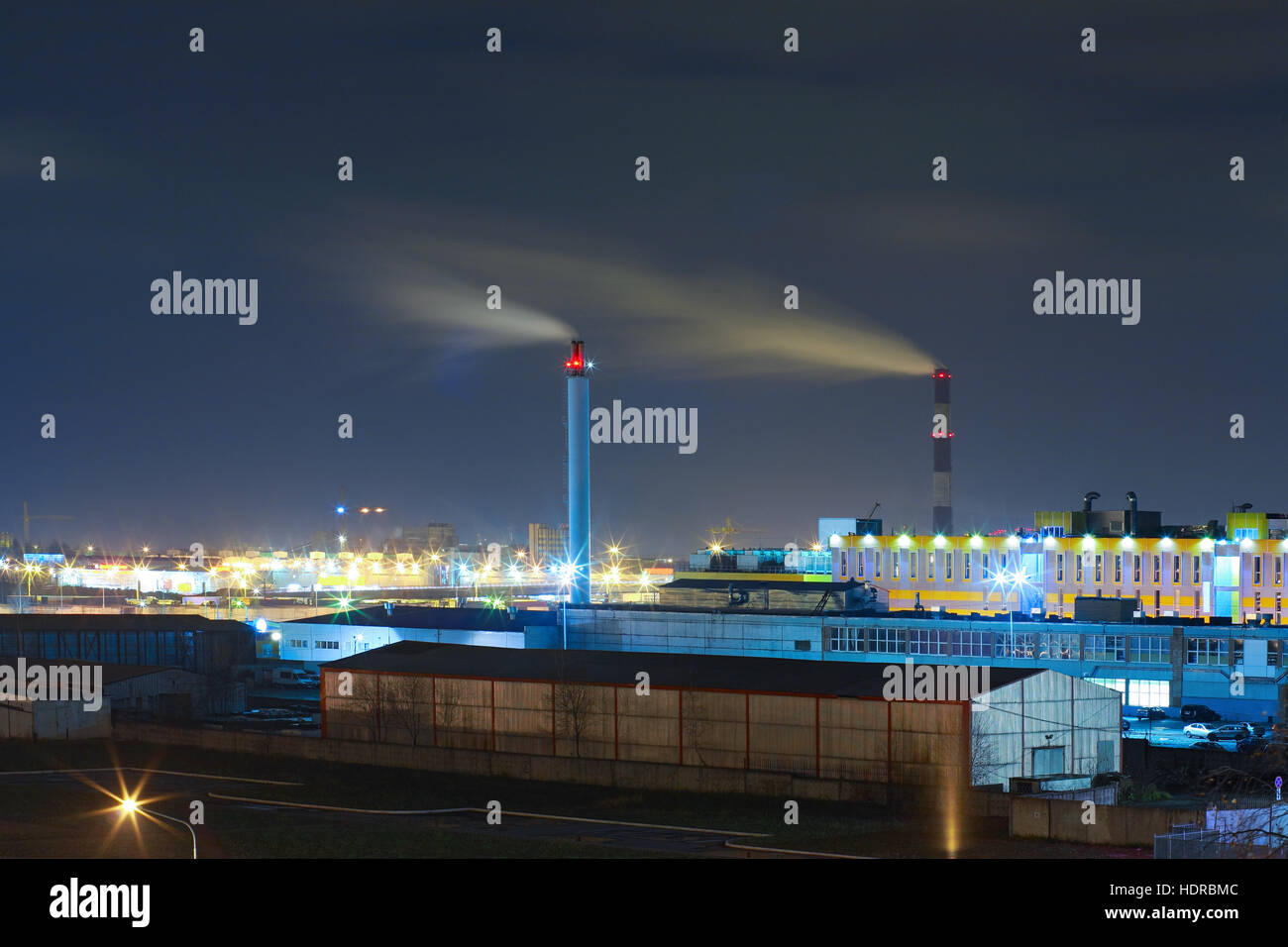 Warehouse exterior industrial area hi-res stock photography and images ...