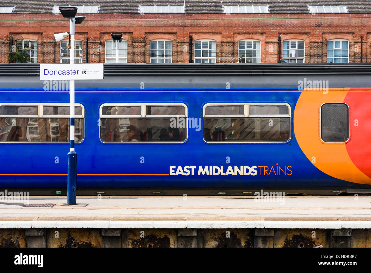 Doncaster train station hi-res stock photography and images - Alamy