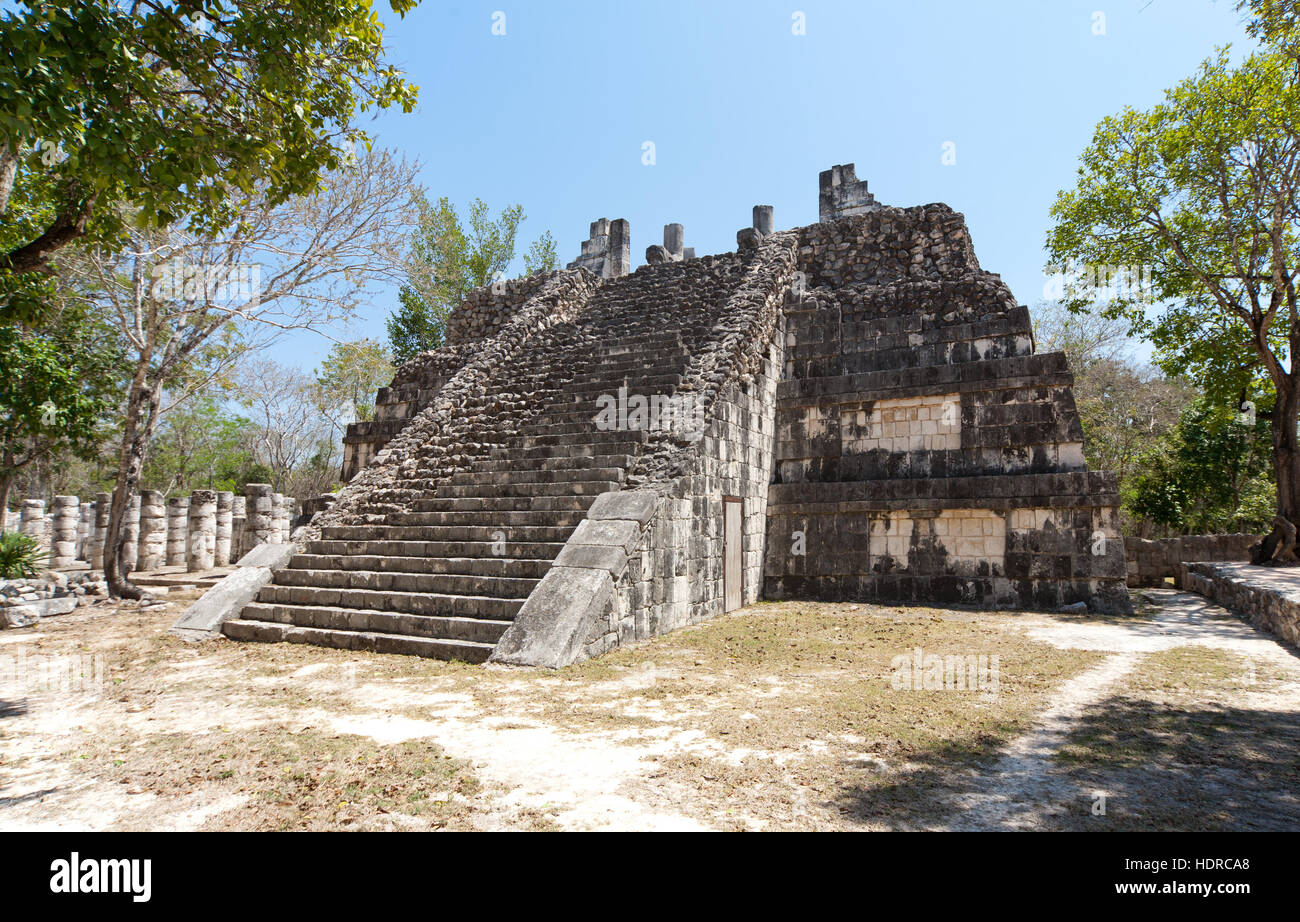 Building of Mayan origin rises out of the jungle at Chichen Itza Stock ...