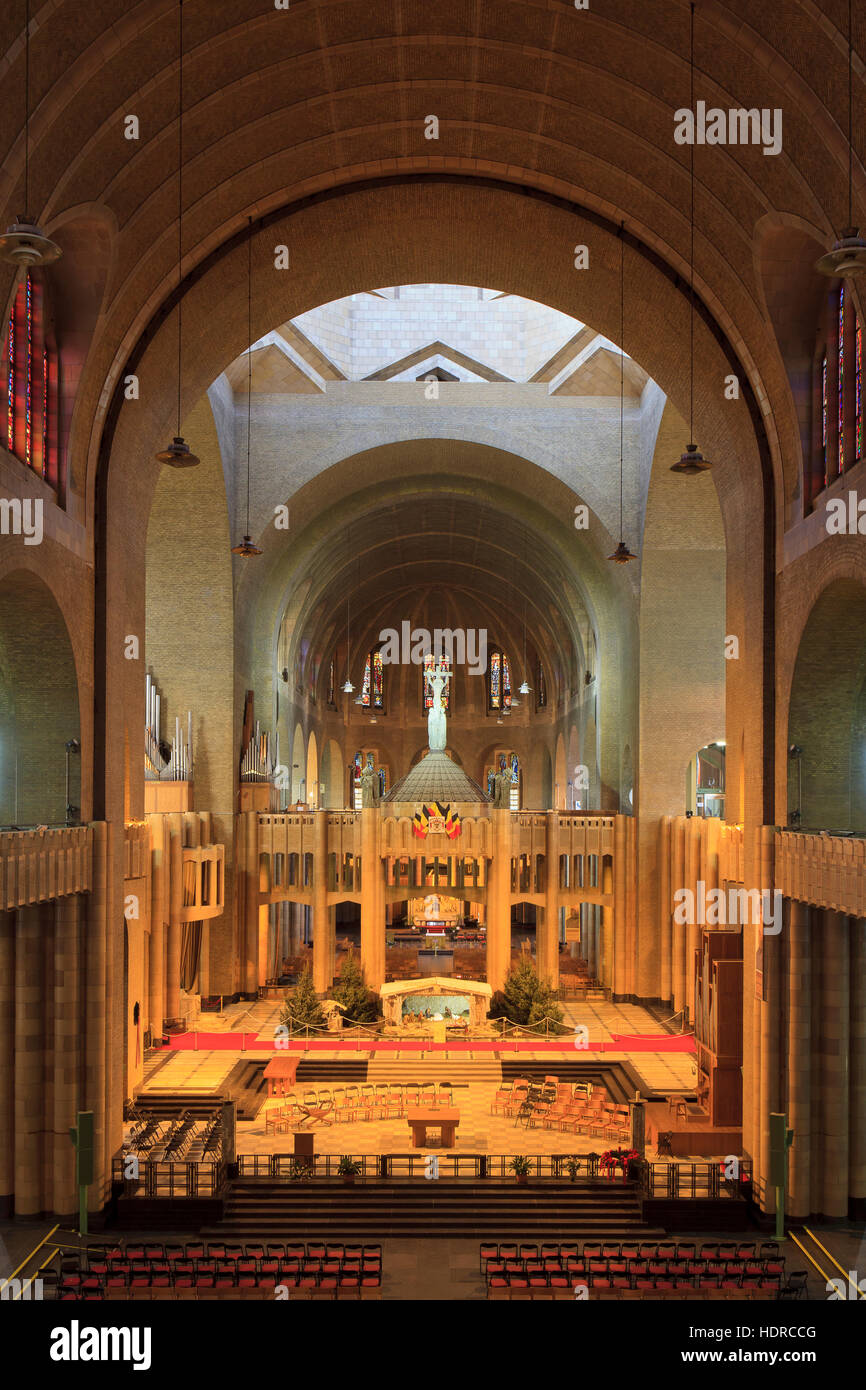 The central nave of the Basilica of the Sacred Heart (1935) in Brussels ...