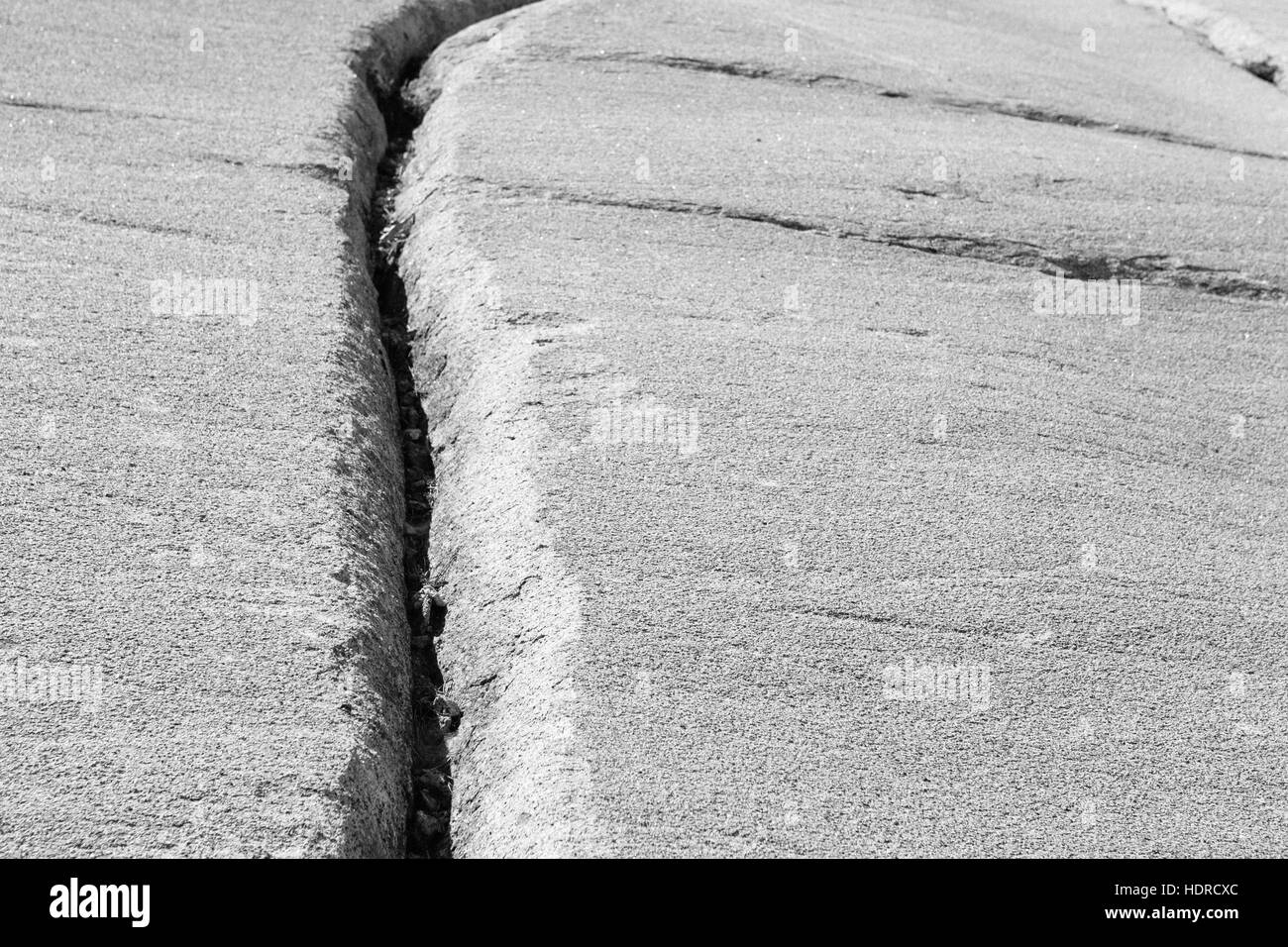 Tioga Pass is a mountain pass in the Sierra Nevada mountains. State ...