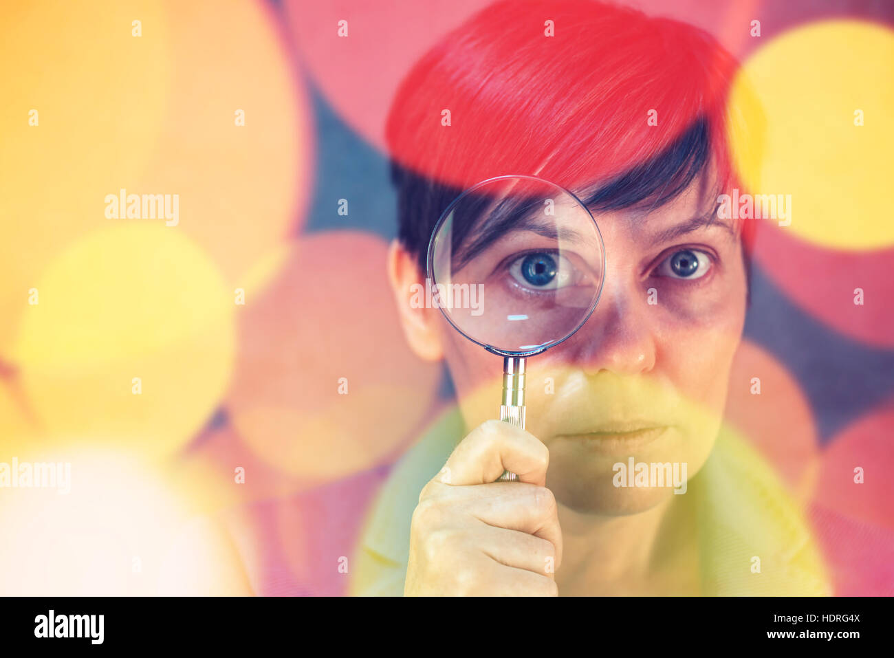 Magnifying effect hi-res stock photography and images - Alamy