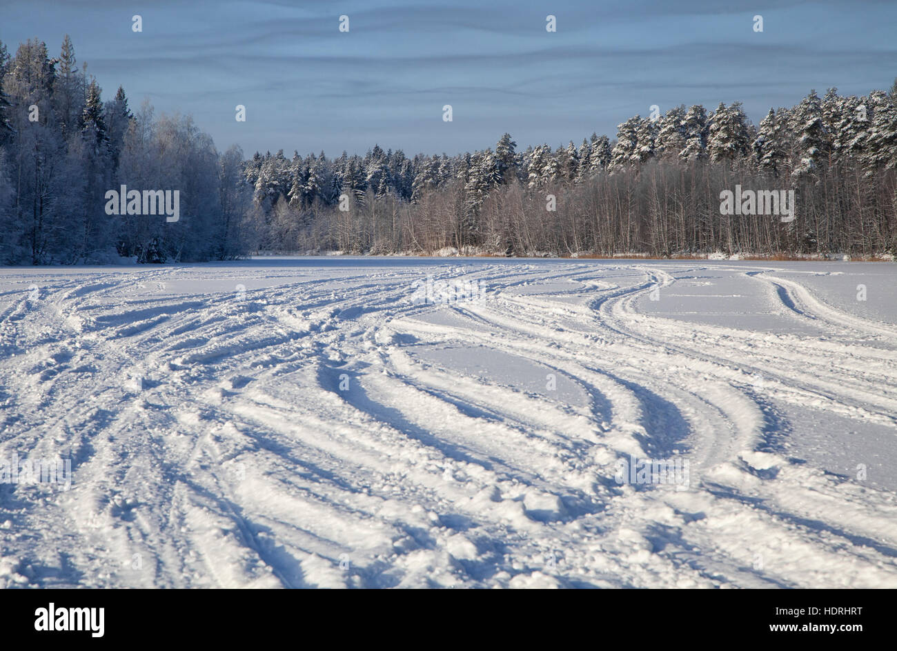 Car tyre tracks on snow hi-res stock photography and images - Alamy