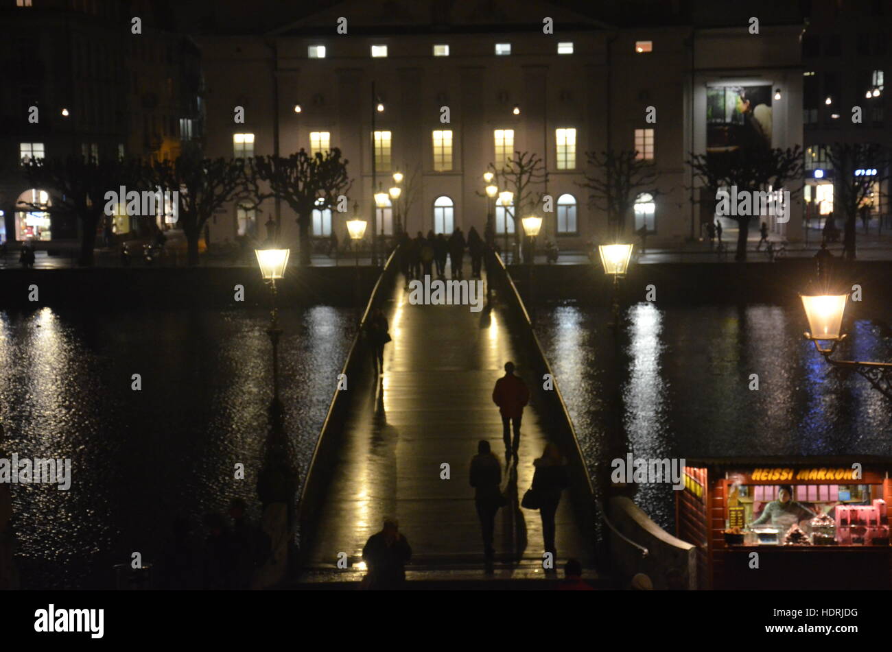 Two floor bridge hi-res stock photography and images - Alamy