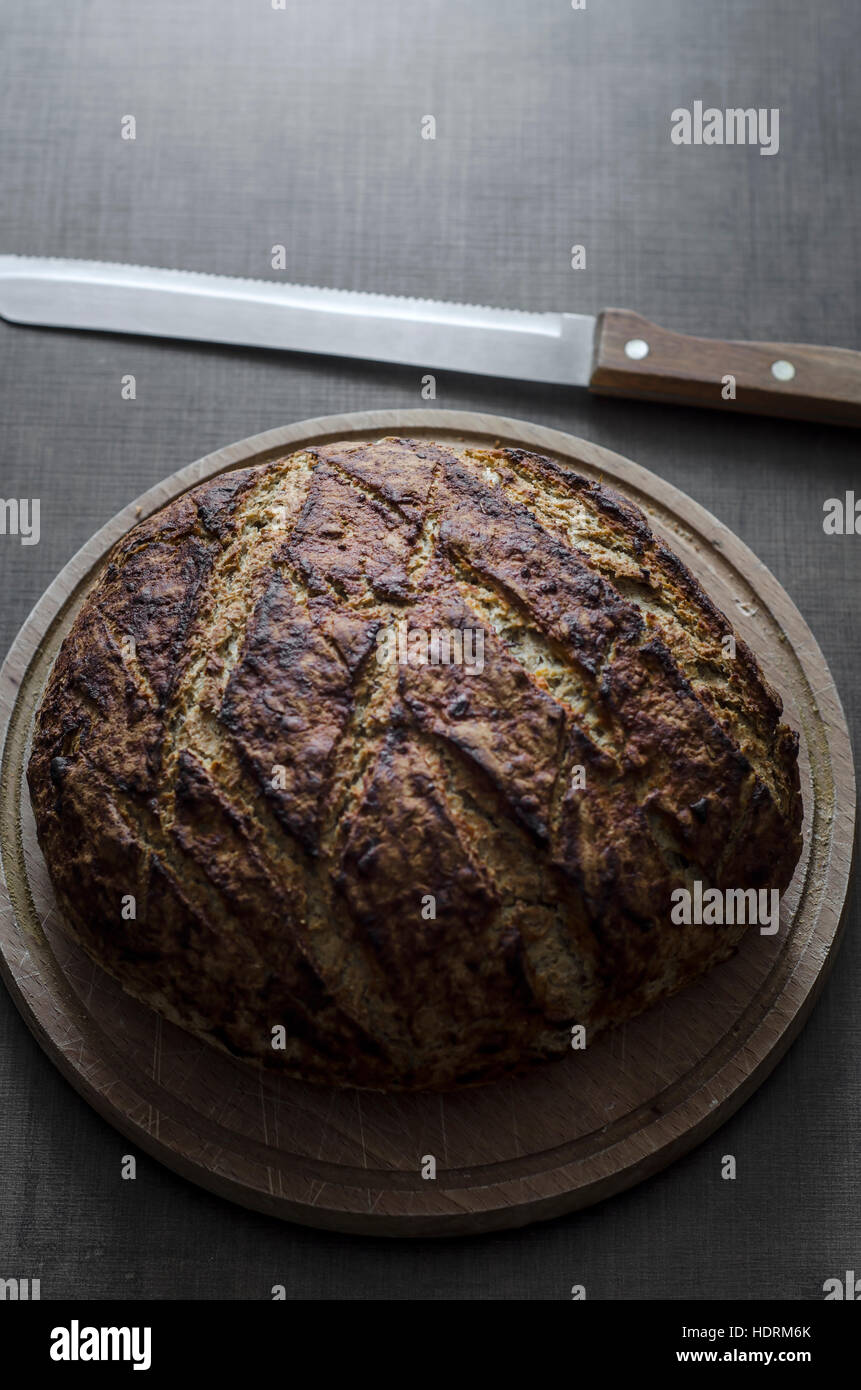 Dark bread hi-res stock photography and images - Alamy