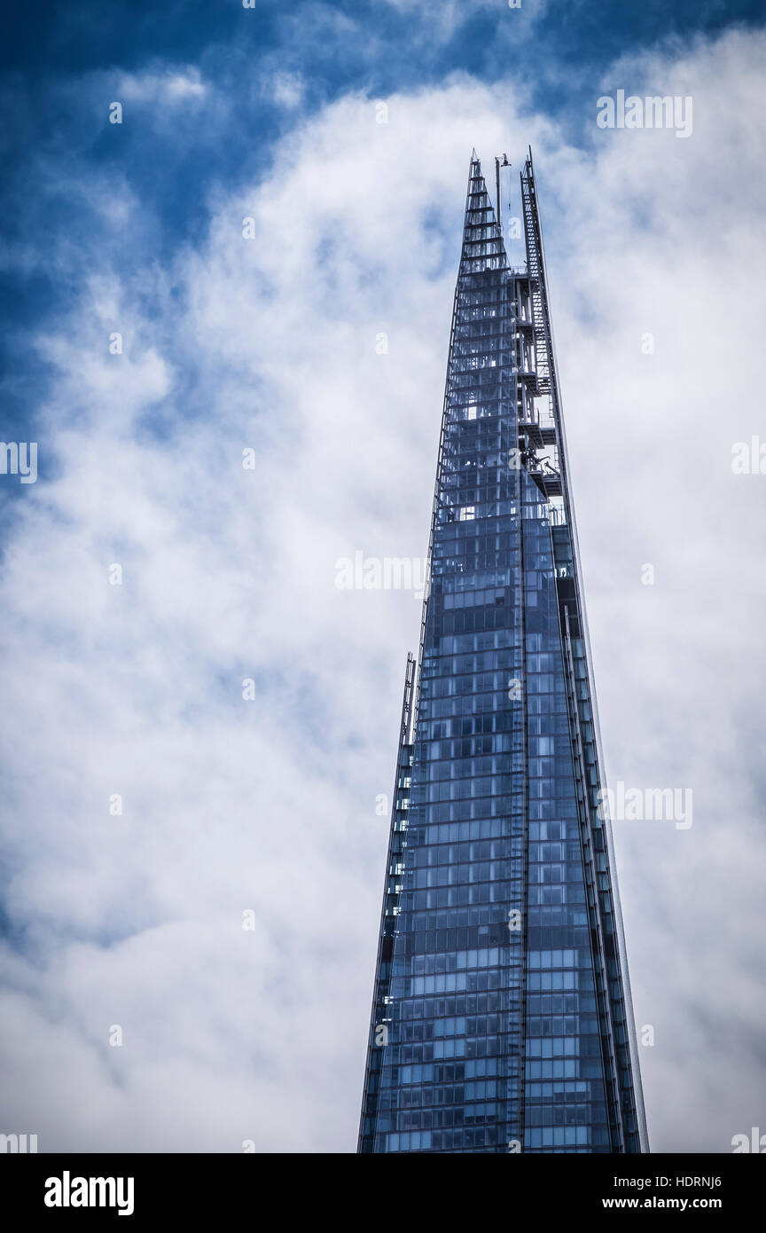 Shard skyscraper from below hi-res stock photography and images - Alamy