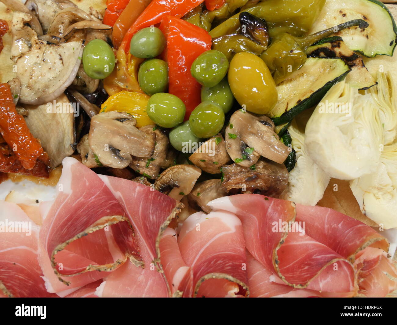 Spanish cold cuts hi-res stock photography and images - Alamy