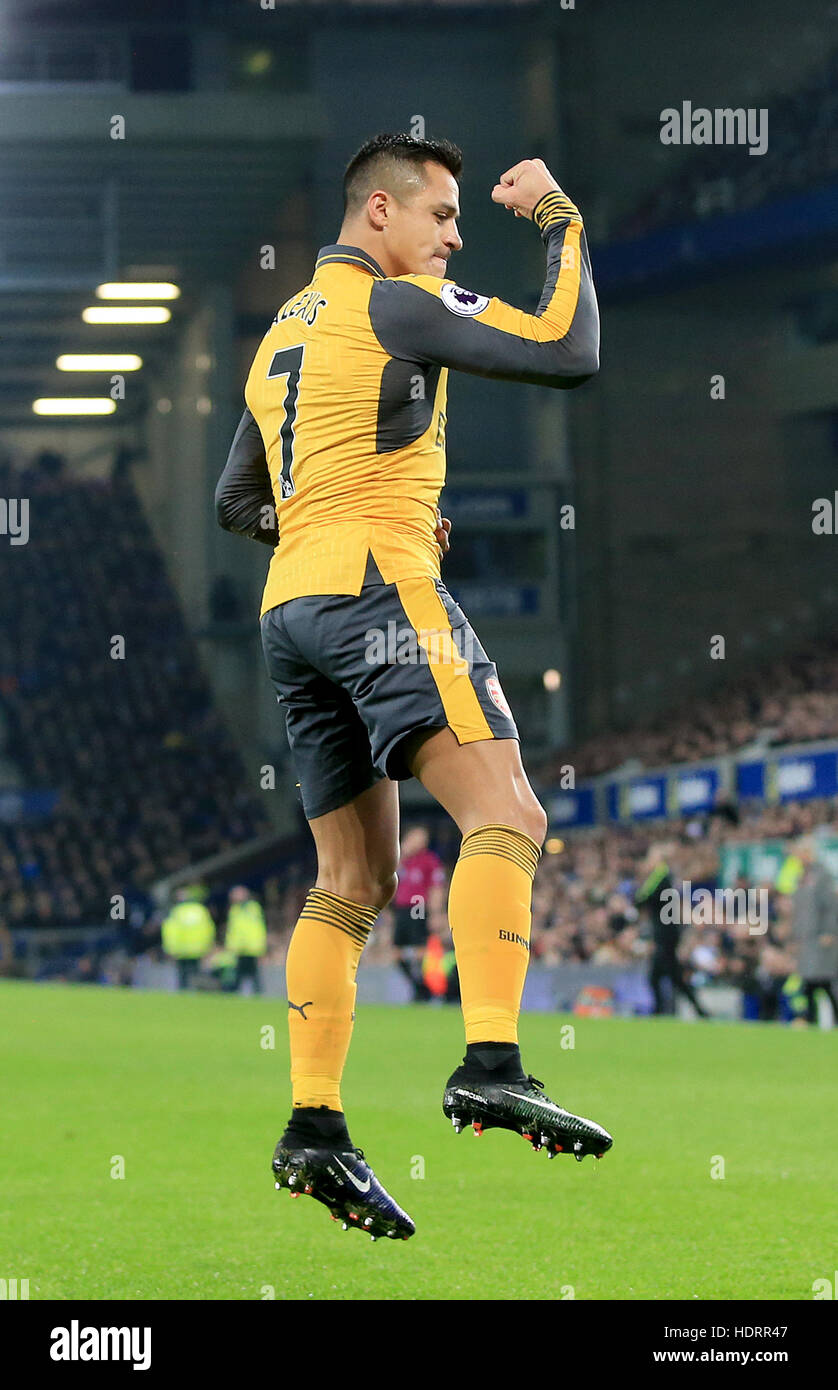 Arsenal's Alexis Sanchez celebrates scoring his side's first goal of ...