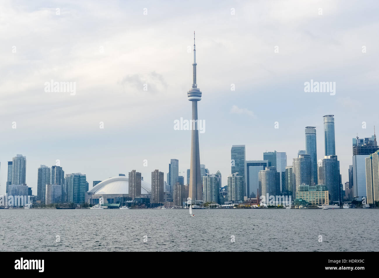Toronto cn tower and construction hi-res stock photography and images ...
