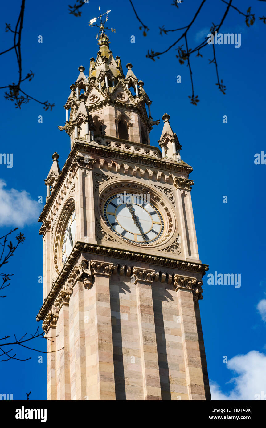 Tall clock tower hi-res stock photography and images - Alamy
