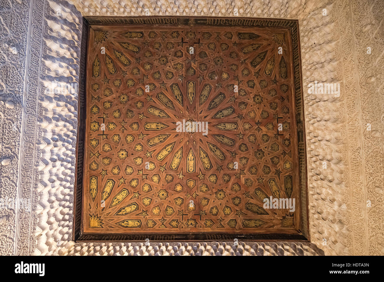 Ceiling of interiors of Alhambra Palace Stock Photo - Alamy