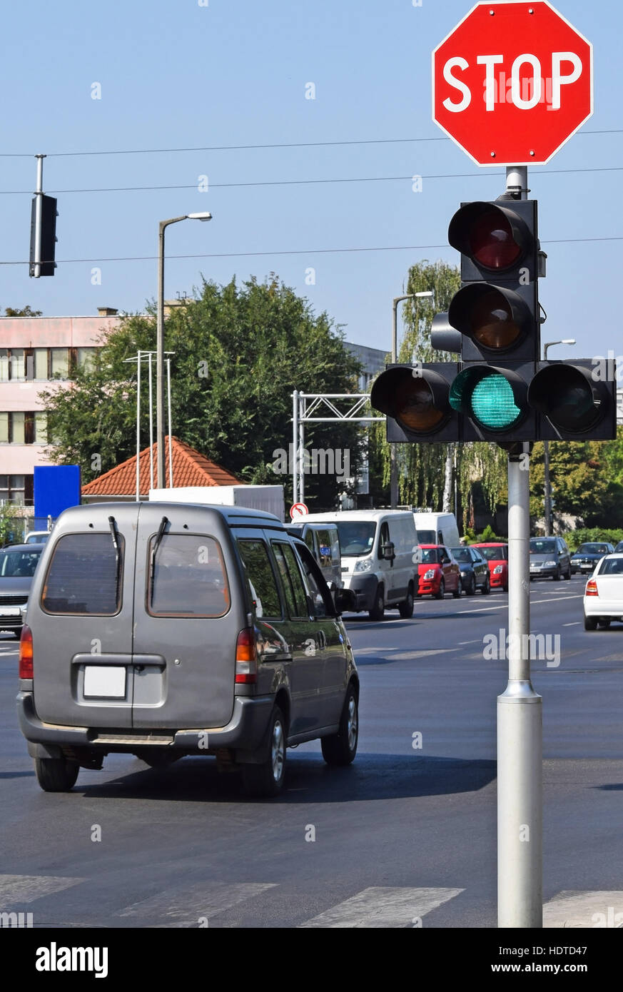 Pedestrian crossing road traffic light hi-res stock photography and ...