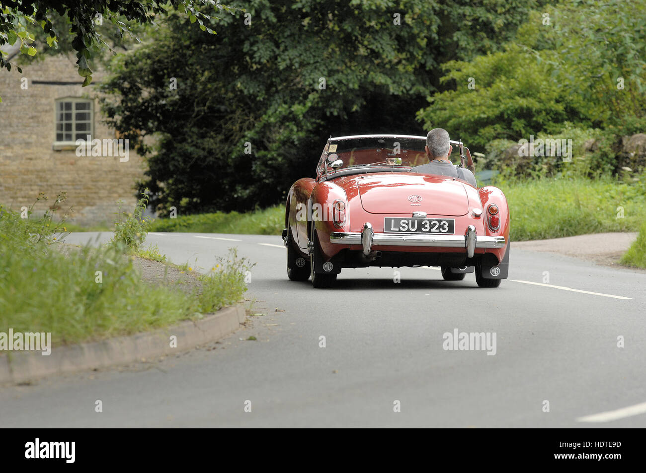 Down action hi-res stock photography and images - Alamy