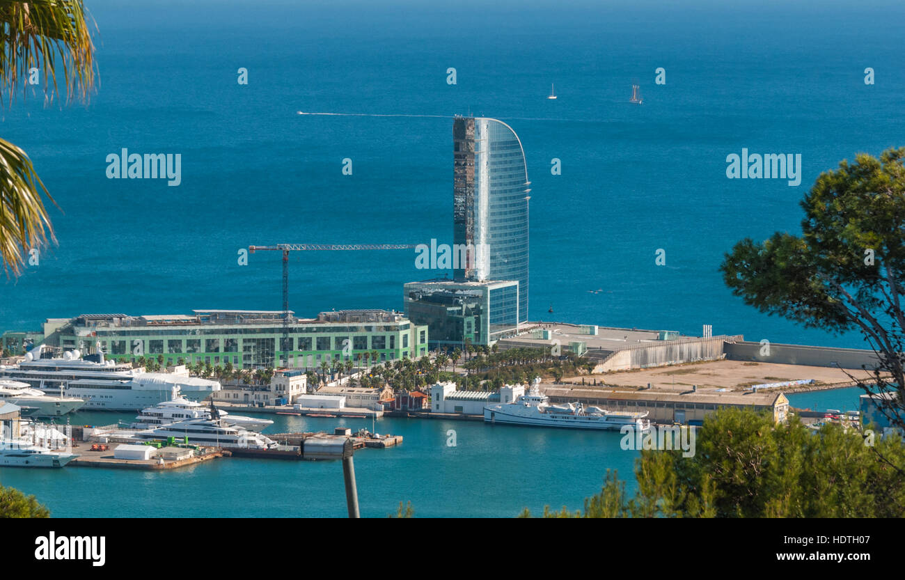 Sail shaped building hi-res stock photography and images - Alamy