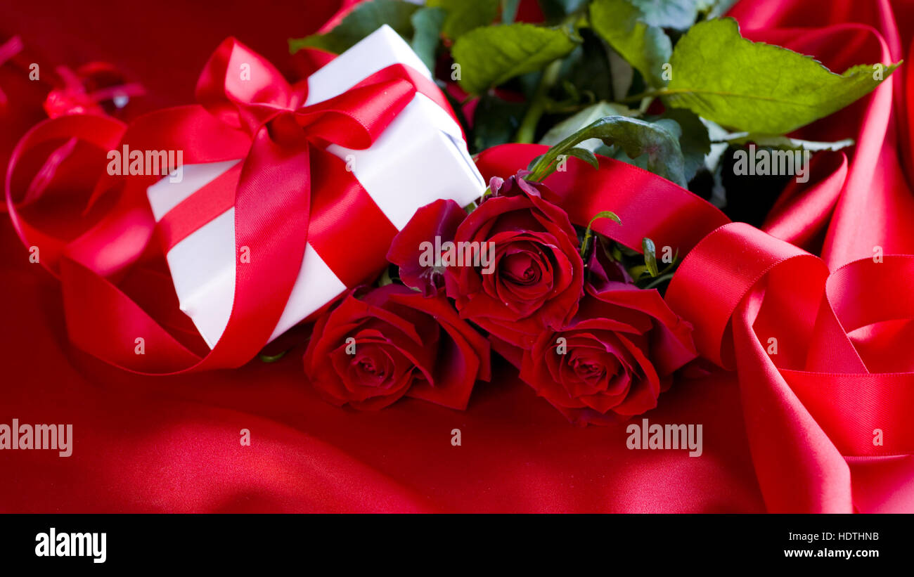 Love gift gift hi-res stock photography and images - Alamy