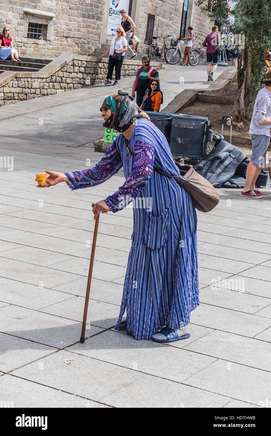 Muslim beggar hi-res stock photography and images - Alamy
